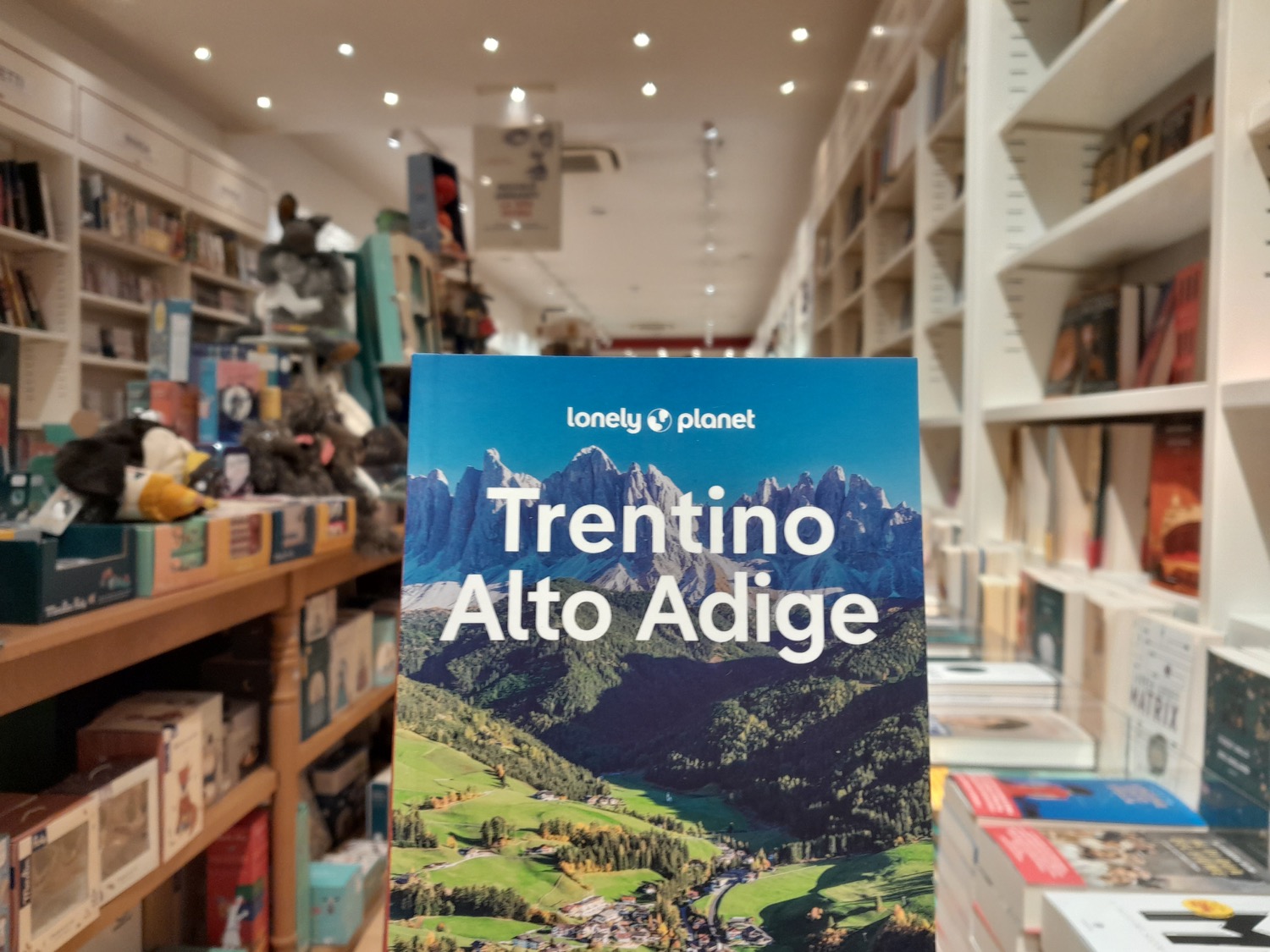 Denis Falconieri presenta la prima Lonely Planet sul Trentino Alto Adige - AND - A Nordest Di che...